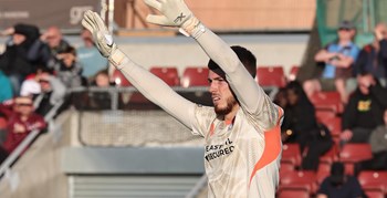 Goalkeeper Keeley scores sensational FA Cup goal for Leyton Orient ...