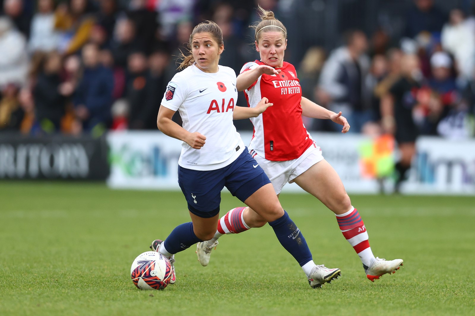 Kit Graham pens a new contract