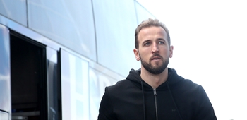 Chef Kane - Harry cooks up a 'record-breaking burger' | Tottenham Hotspur