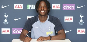 Ajayi turns pro | Tottenham Hotspur