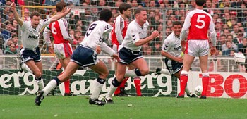 Spurs stories | Off The Shelf | David Howells on Gazza and Arsenal ...